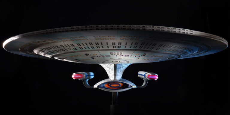 New Launch! Build The Enterprise-D - Star Trek: The Next Generation