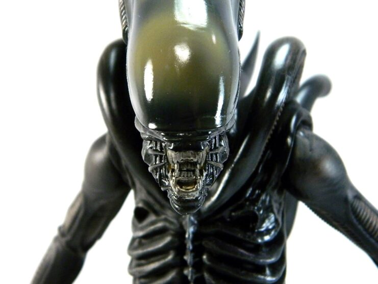 First Look: Alien Xenomorph Mega Special Figurine
