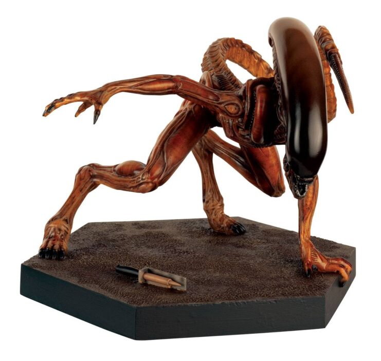 First Look: Alien Xenomorph Mega Special Figurine