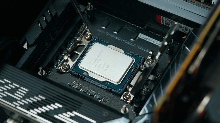 Intel K vs KF: What's the Difference? - Hero Collector