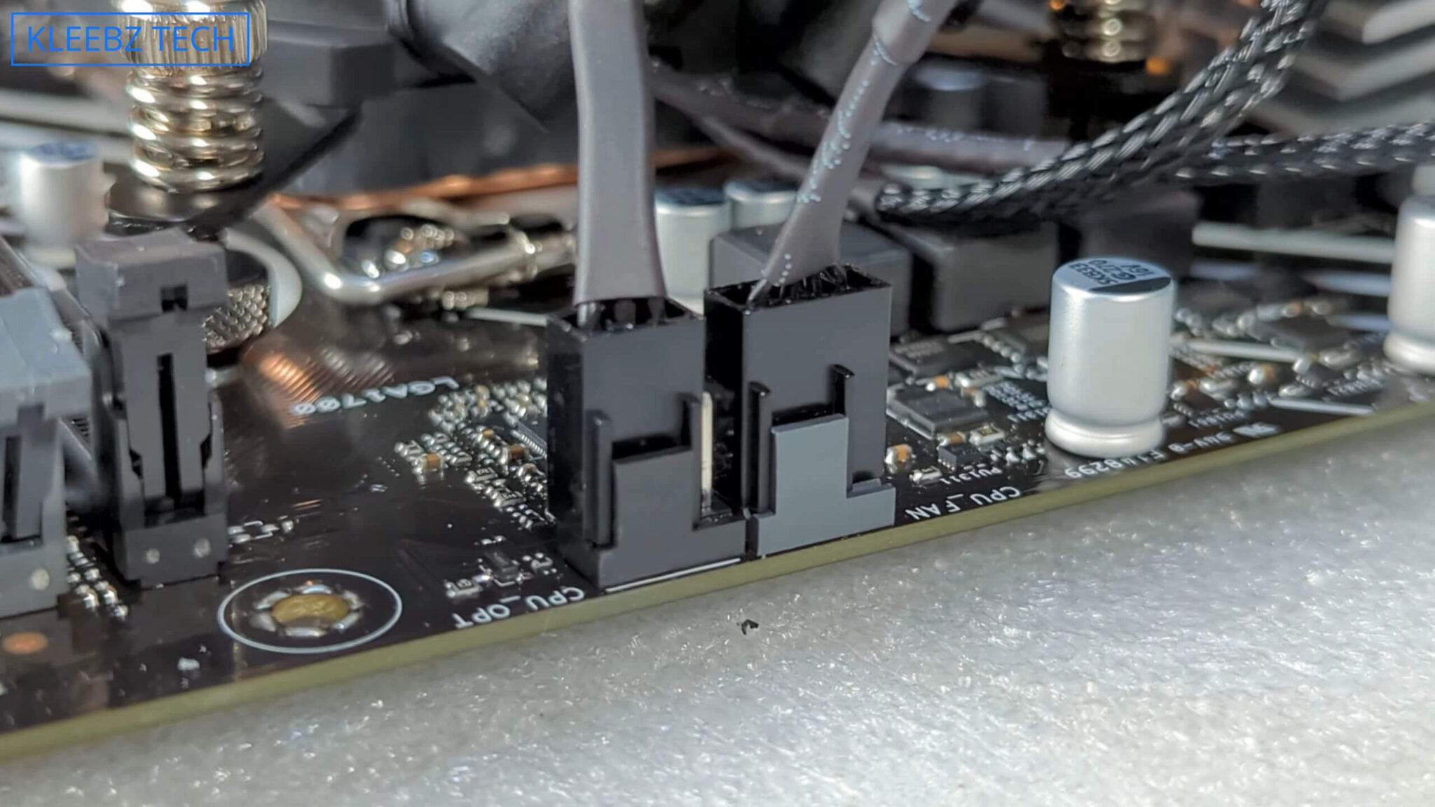 CPU OPT vs CPU FAN: How do They Differ?