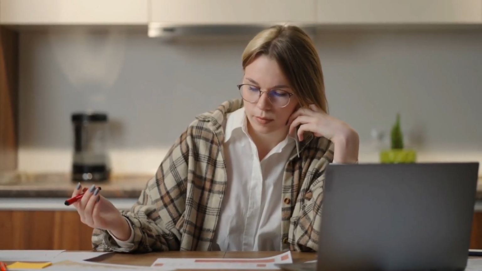 Manual vs. Automated Proofreading: A Comprehensive Guide - Hero Collector